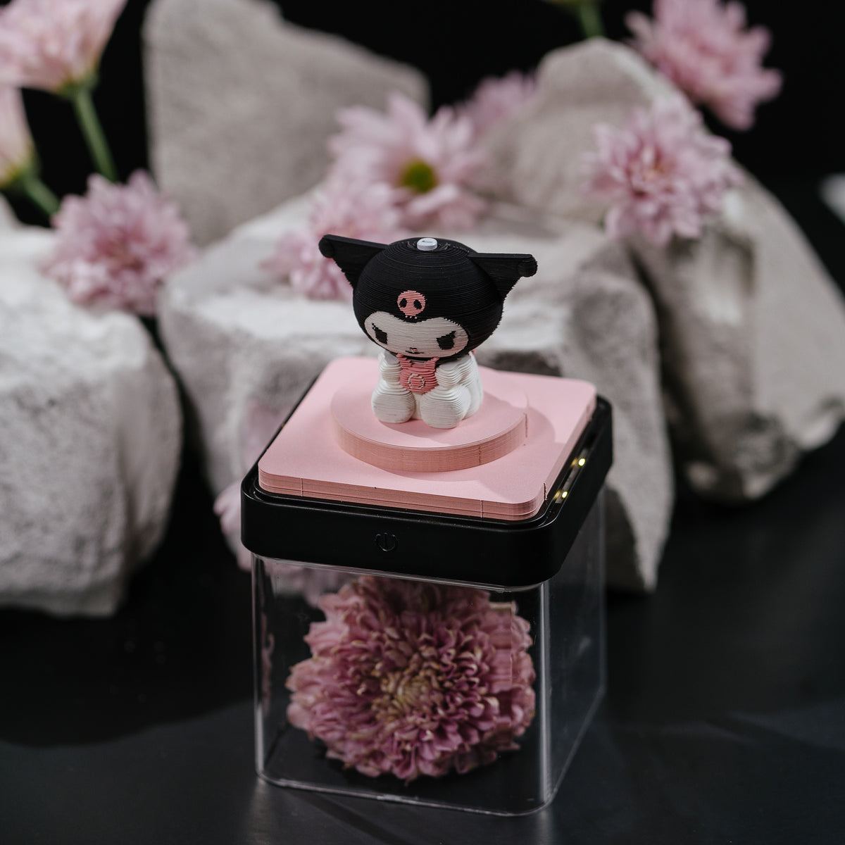 Kuromy (Calendar 2026) – Strathon